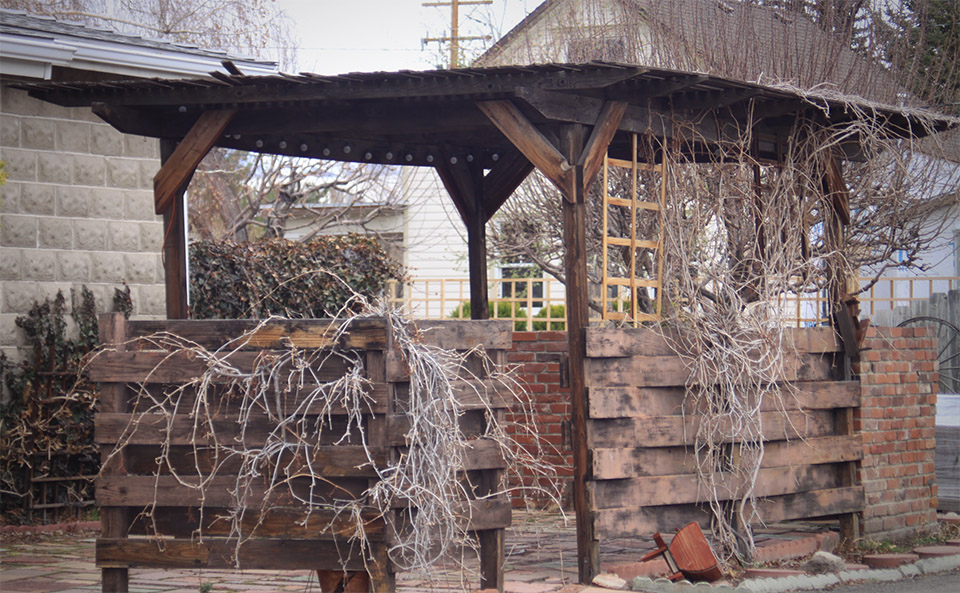 free standing structure